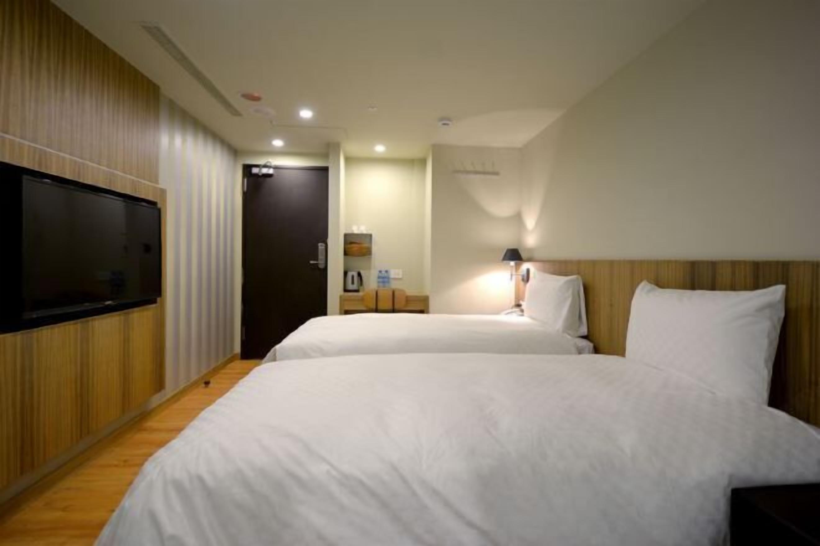 Ferro/tábua de engomar, Wi-fi grátis 