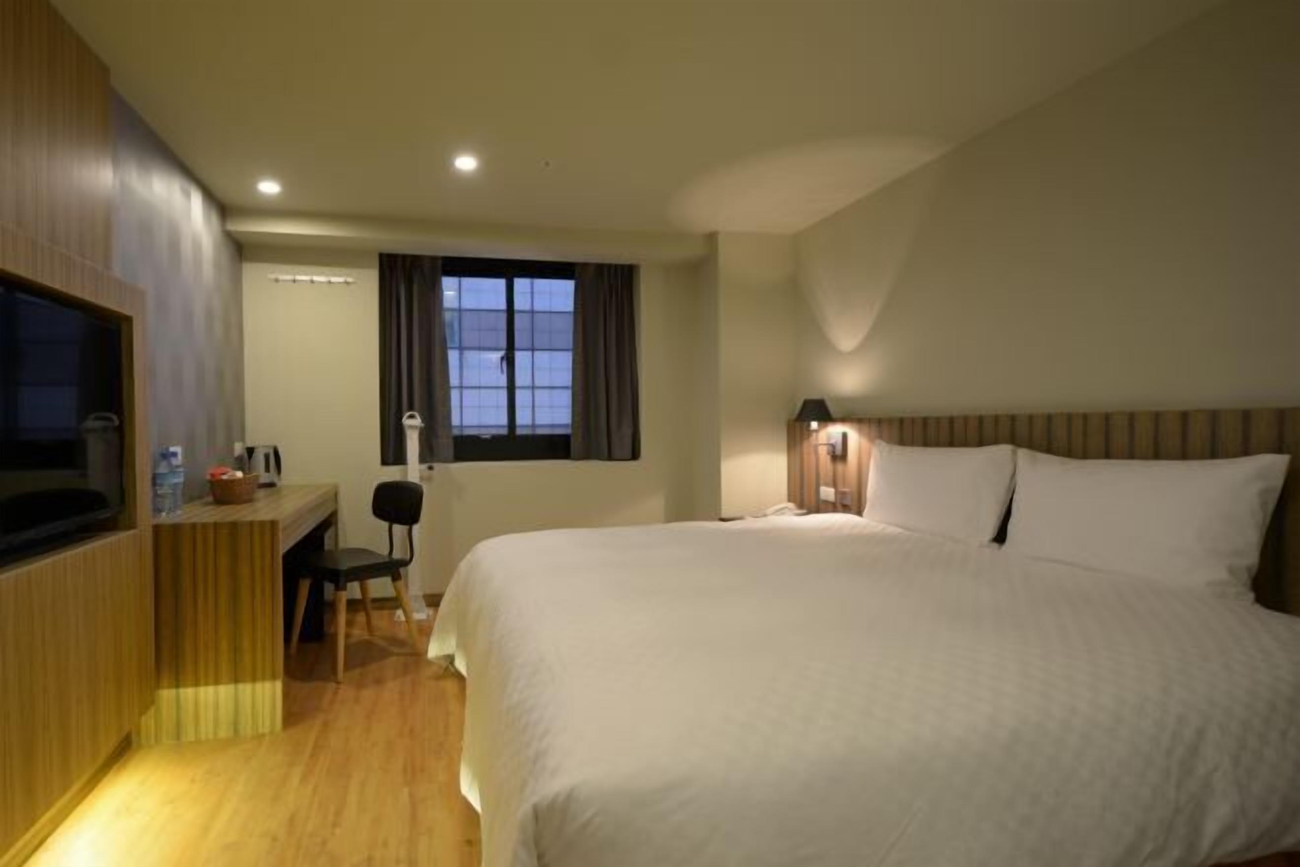 Ferro/tábua de engomar, Wi-fi grátis 