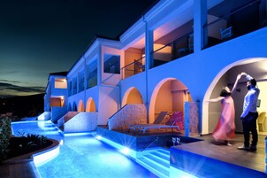 Quarto casal ou duplo luxo, acesso à piscina | Vista do quarto