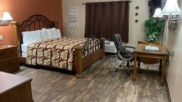 Quarto Standard, 1 cama king-size | Roupa de alta qualidade, cofre no quarto, quartos insonorizados