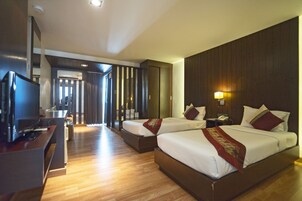 Quarto superior | Cofres nos quartos, escrivaninha, Wi-Fi de cortesia