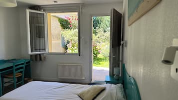 Quarto Twin Superior, 2 camas individuais | Secretária, quartos insonorizados, Wi-fi grátis