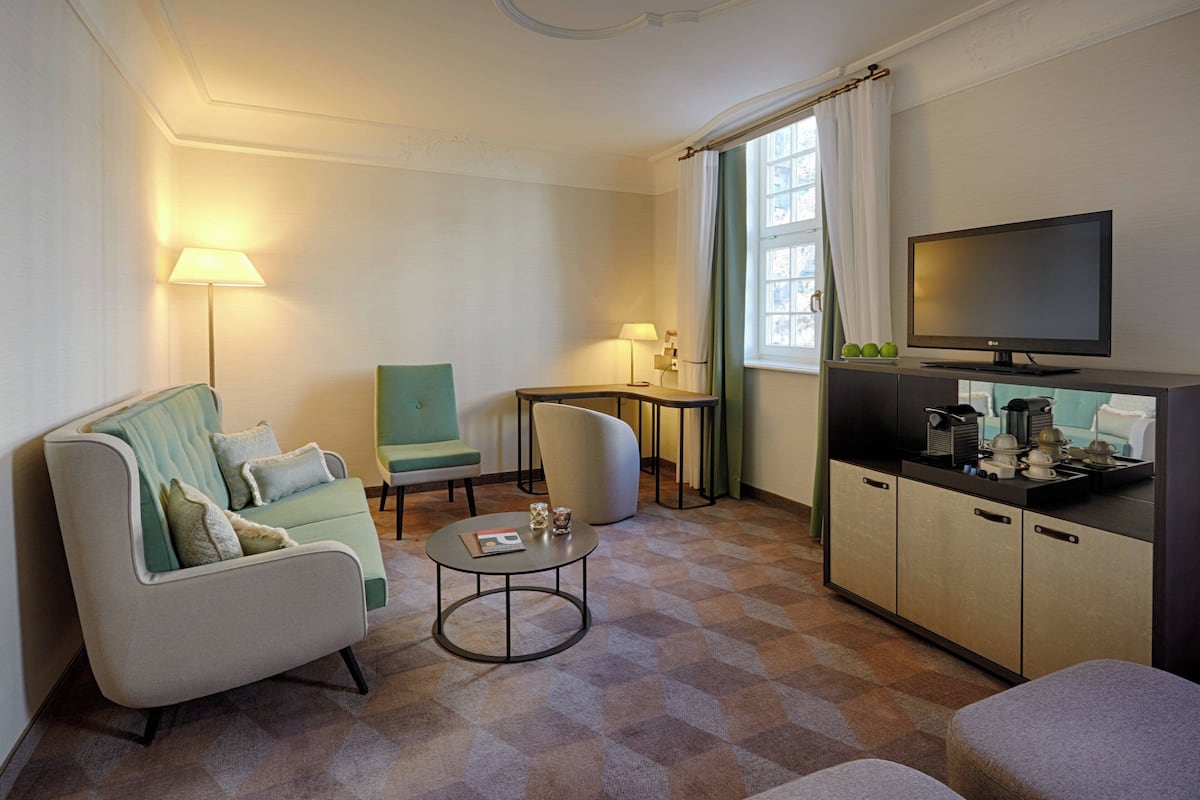1 quarto, minibar, cofre no quarto, secretária