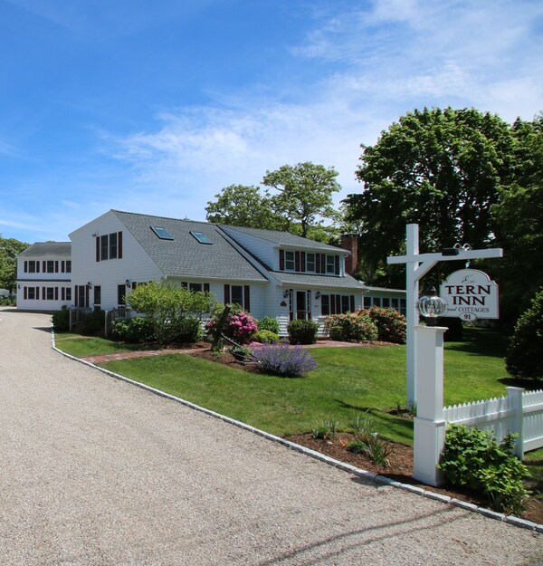 The Tern Inn Bed & Breakfast And Cottages - Harwich, MA