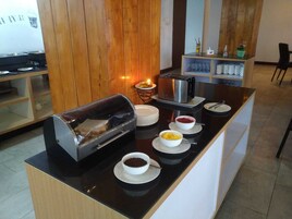 Café da manhã, almoço e jantar; culinária da Indonésia 