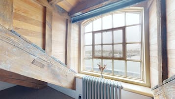 Apartamento, casa de banho privativa, vista para o rio (87 Mills Bakery) | Vista do alojamento