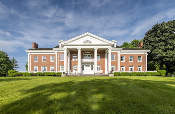 White Springs Manor A Belhurst Property - Seneca Lake, NY