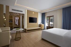 Suíte júnior | Roupas de cama premium, frigobar, cofres nos quartos