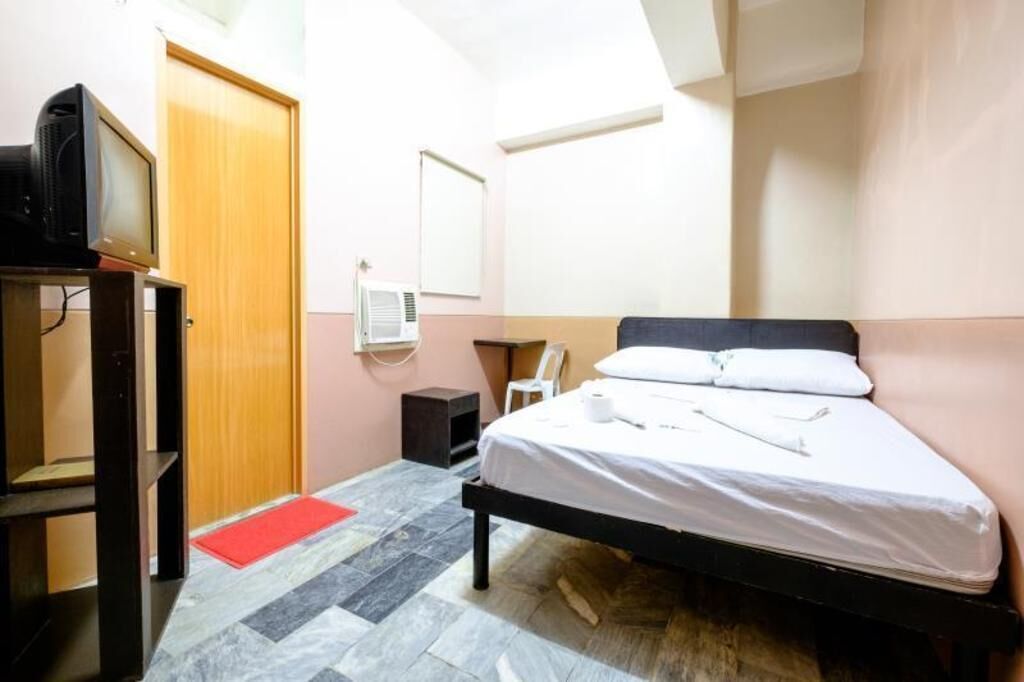 Escrivaninha, Wi-Fi de cortesia, roupa de cama