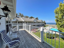 King, Premier Harbor View, w/ Rain Shower & Balcony on Second Floor | Vista da varanda