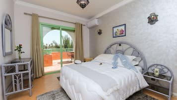 Roupa de alta qualidade, secretária, quartos insonorizados