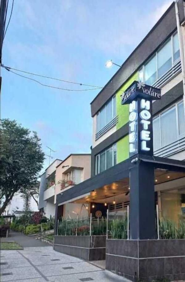 Hotel Volare - Calarcá
