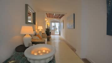 Entrada (vista interior)
