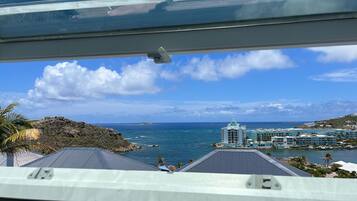 Dúplex Familiar | Roupa de alta qualidade, cofre no quarto, secretária