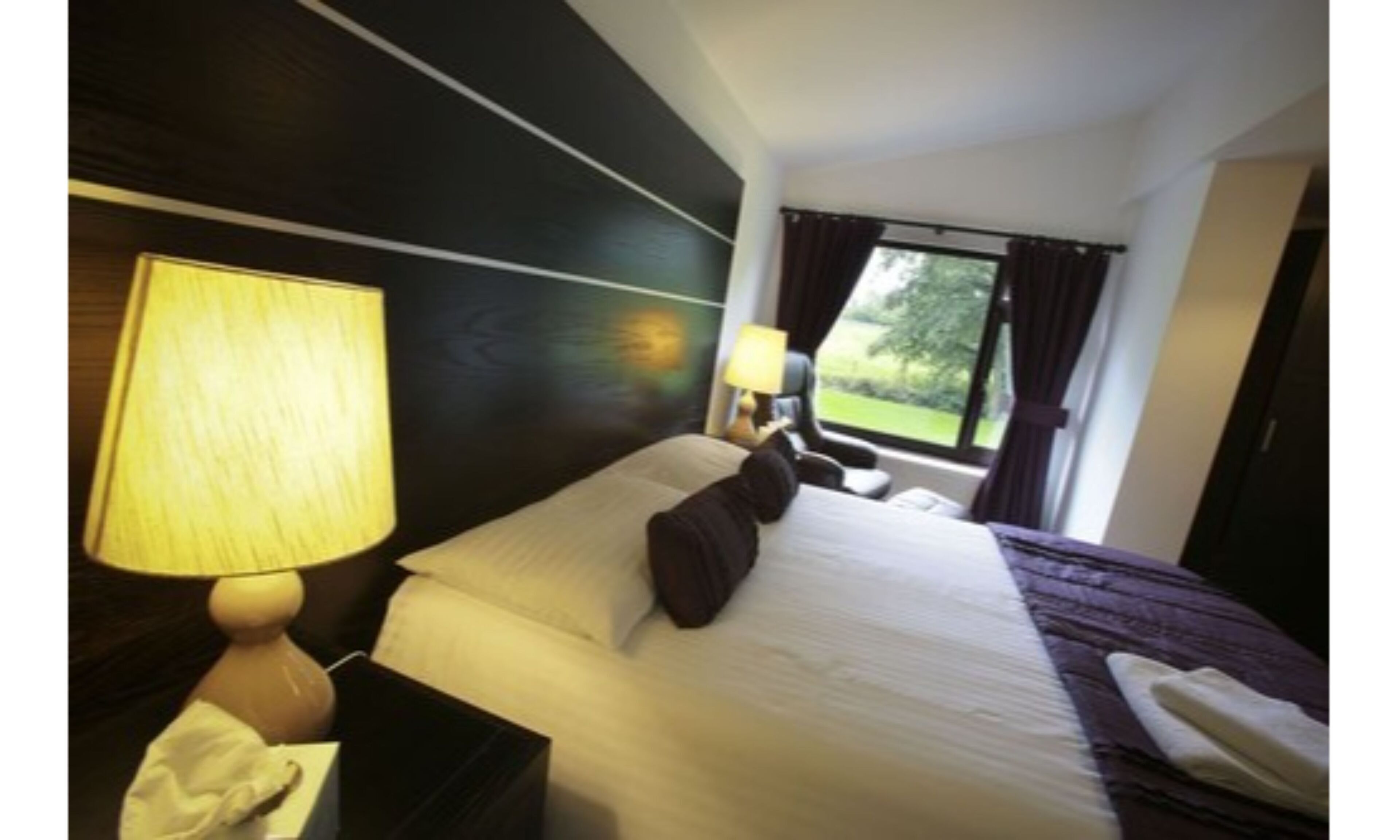 Roupa de alta qualidade, camas de colchão Tempur-Pedic, secretária 