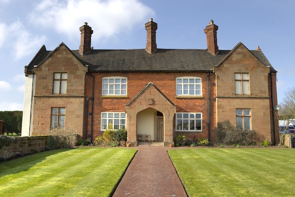 Old Hall House, Nec - Staffordshire