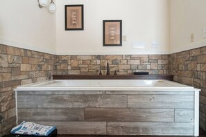 Suite, 1 cama king-size | Casa de banho