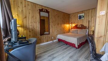 Quarto Standard, 1 cama de casal | 2 quartos, minibar, cortinas/cortinados opacos, Wi-fi grátis