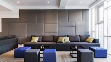 Lounge no saguão