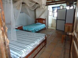 Quarto Standard, casa de banho privativa | 3 quartos, Wi-fi grátis 