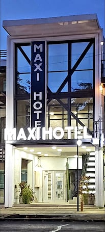 Exterior. Maxihotel Business Class