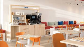 Café da manhã, almoço e jantar