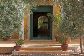 Entrada do alojamento