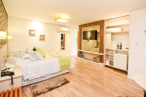 Suite Master | Roupa hipoalergénica, minibar, com decoração personalizada