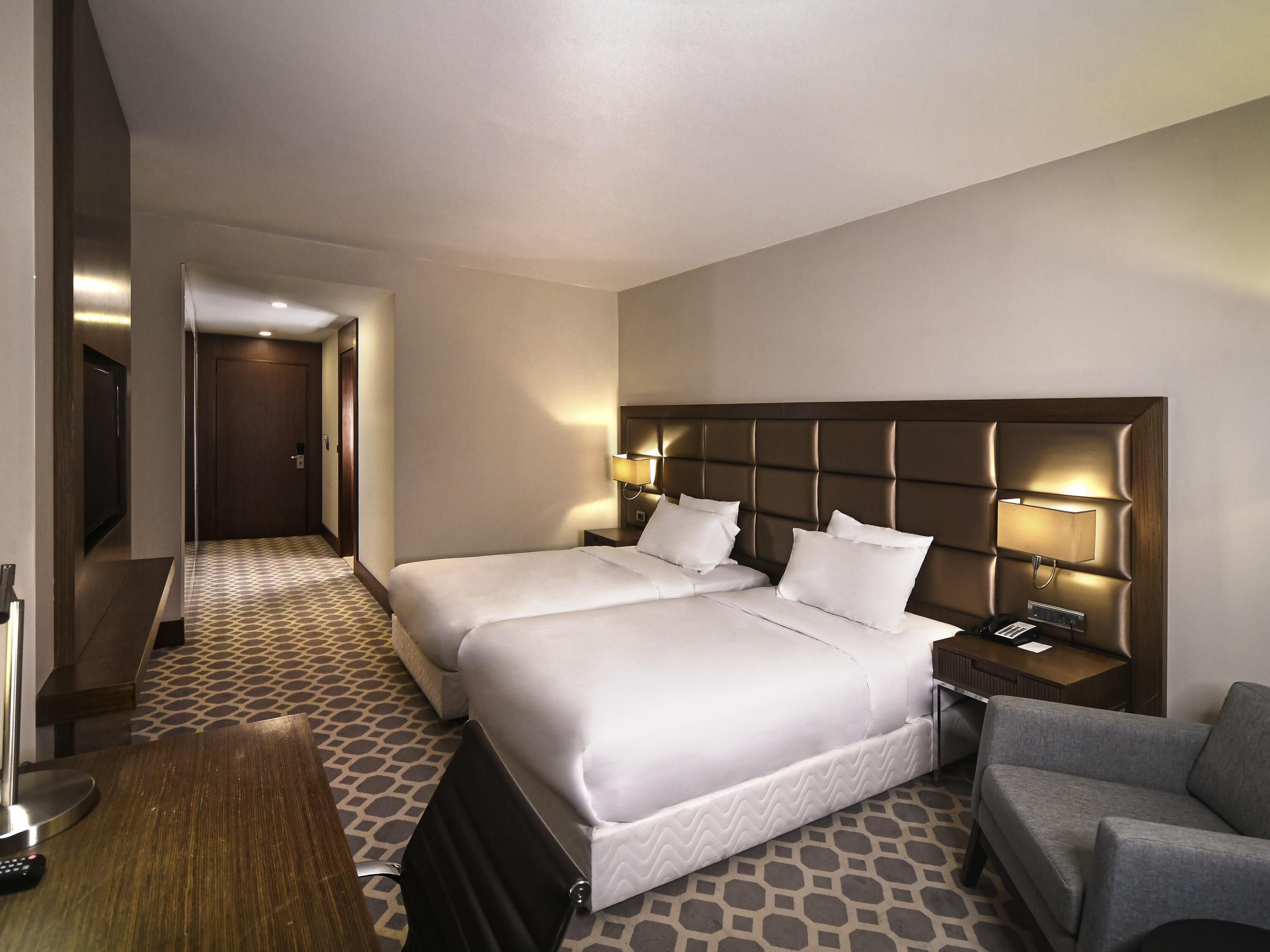 Quarto Superior, 2 camas individuais | Minibar, cofre no quarto, secretária, quartos insonorizados 