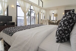 Quarto executivo, vista para o oceano | Roupas de cama premium, frigobar, cofres nos quartos, escrivaninha