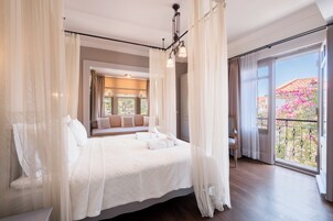 Deluxe Room ( bay window ) | Roupas de cama premium, frigobar, cofres nos quartos