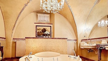Sala(s) para tratamentos a casais, tratamentos corporais, hidroterapia