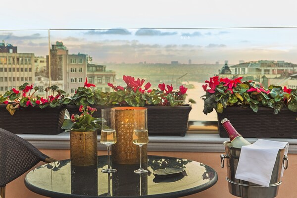 Meroddi Bagdatliyan Hotel - İstanbul