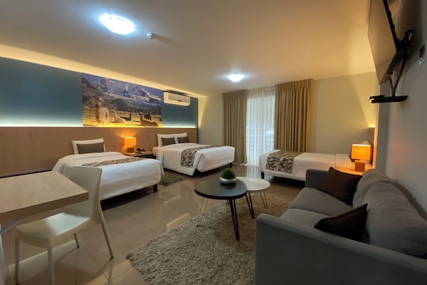 Quarto família | Edredons de pluma, cofres nos quartos, individualmente decorados