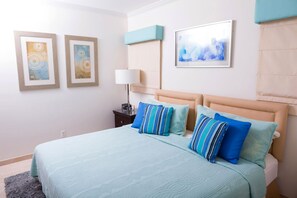Apartamento, 3 quartos | 2 quartos, cofre no quarto, com decoração personalizada 