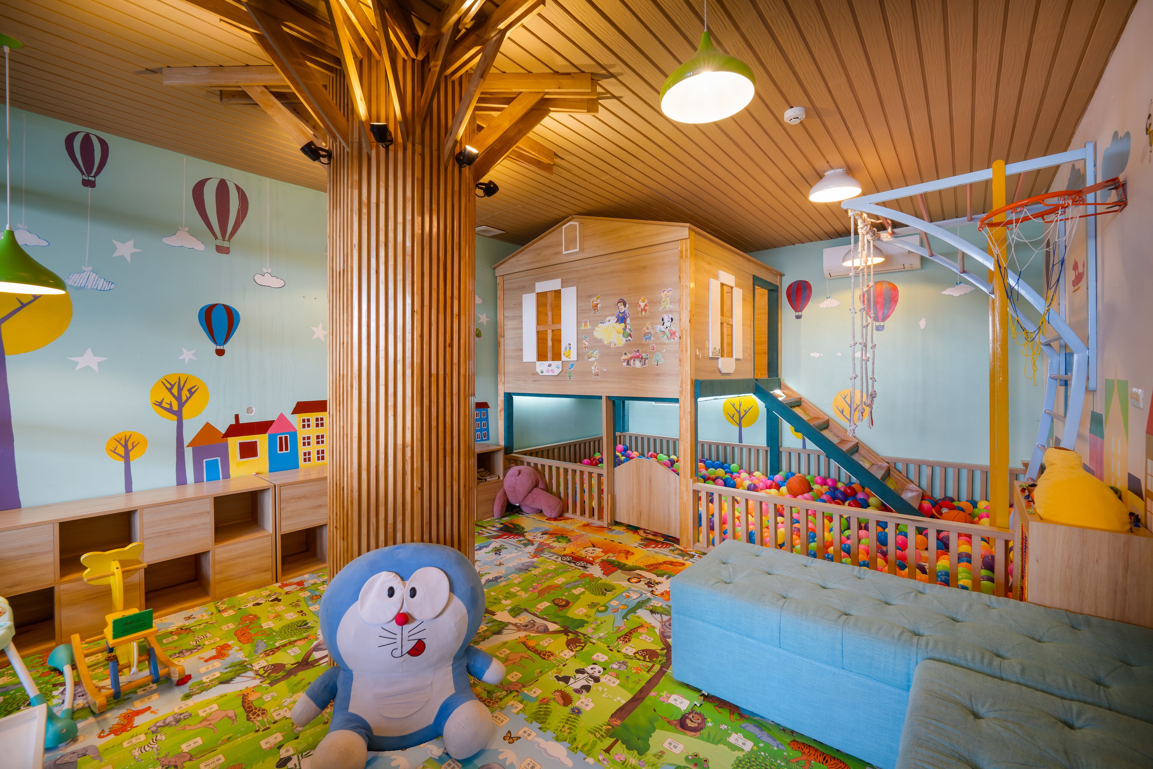 Área de recreio para crianças (coberta)