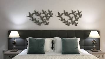 Quarto superluxo | 1 quarto, cofres nos quartos, individualmente decorados