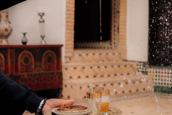 Pequenos-almoços servidos, cozinha local e internacional