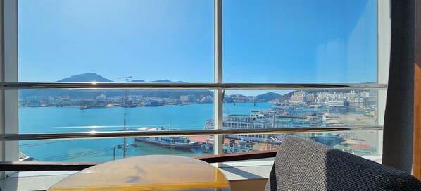 Quarto duplo superior, vista para o porto (B, Floor-to-ceiling window) | 2 quartos, Wi-Fi de cortesia