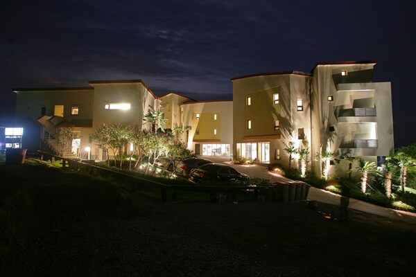 타셋펜션 - 용남면