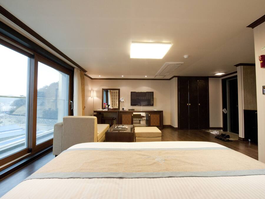 Quarto casal luxo, vista para o oceano | Wi-Fi de cortesia