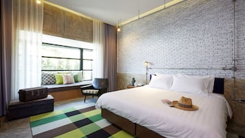 Quarto luxo | Frigobar, cofres nos quartos, escrivaninha, Wi-Fi de cortesia