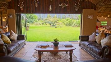 Entrada (vista interior)