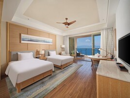 Quarto Twin Deluxe, vista para o lago | Vista do quarto
