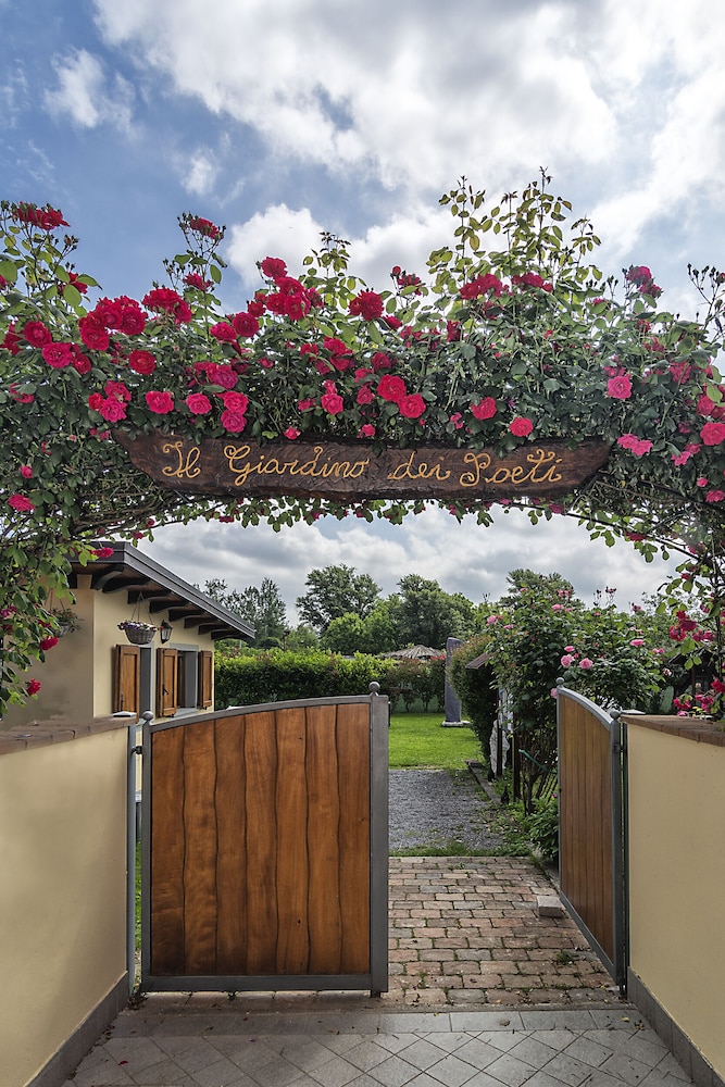 B&b Il Giardino Dei Poeti And Apartaments - Lucca