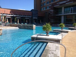 Piscina exterior sazonal 