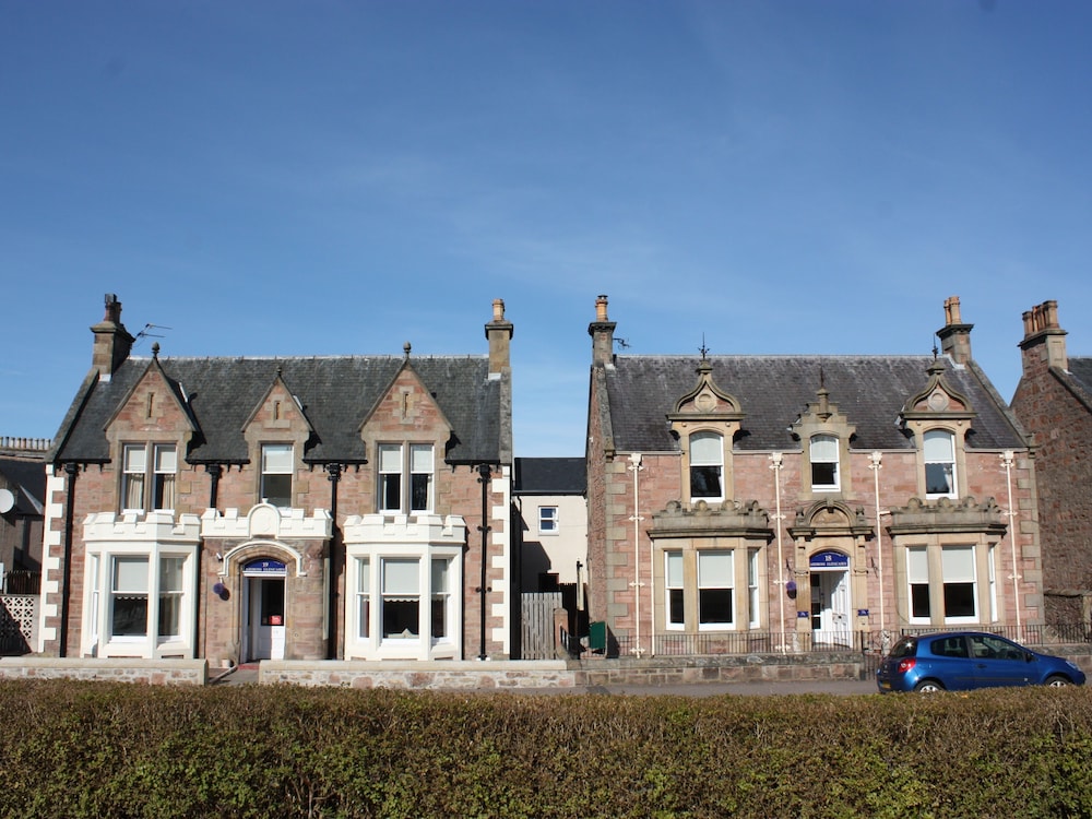 Ardross Glencairn - Loch Ness