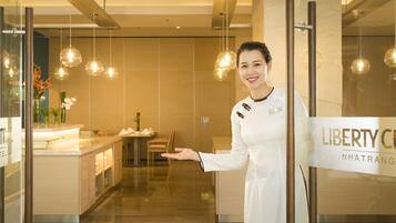 Fachada do alojamento (tarde/noite)