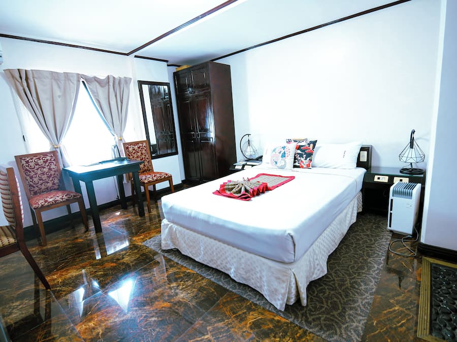 Quarto solteiro luxo | Frigobar, cofres nos quartos, Wi-Fi de cortesia