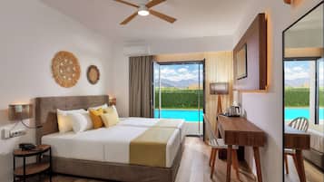 Superior Double Room Private Pool Garden View | Roupas de cama premium